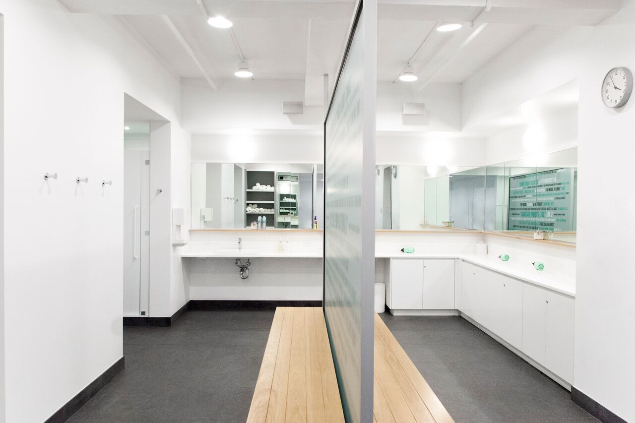 7 MDTWN Ladies Locker Room_preview - Weekend Jaunts